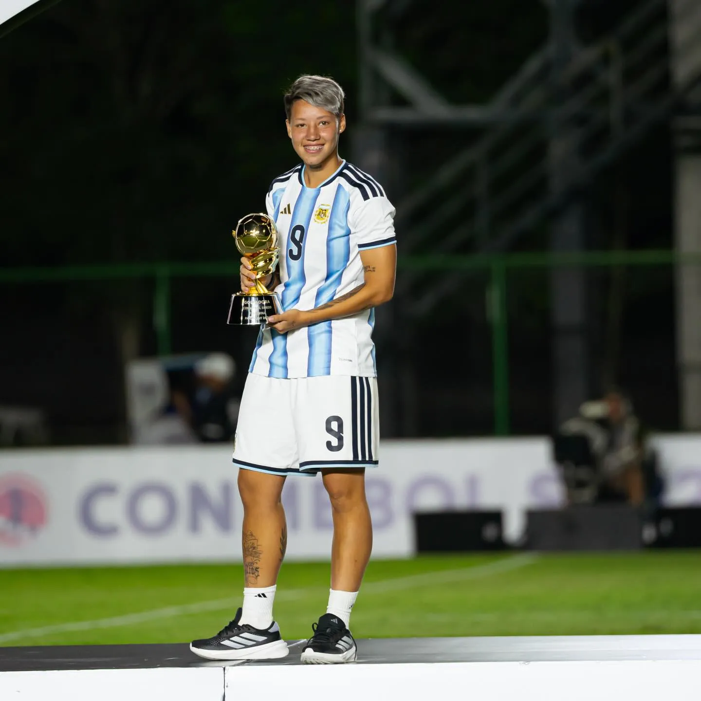 Con Kishi Núñez como goleadora, Argentina selló su pasaje al Mundial ...
